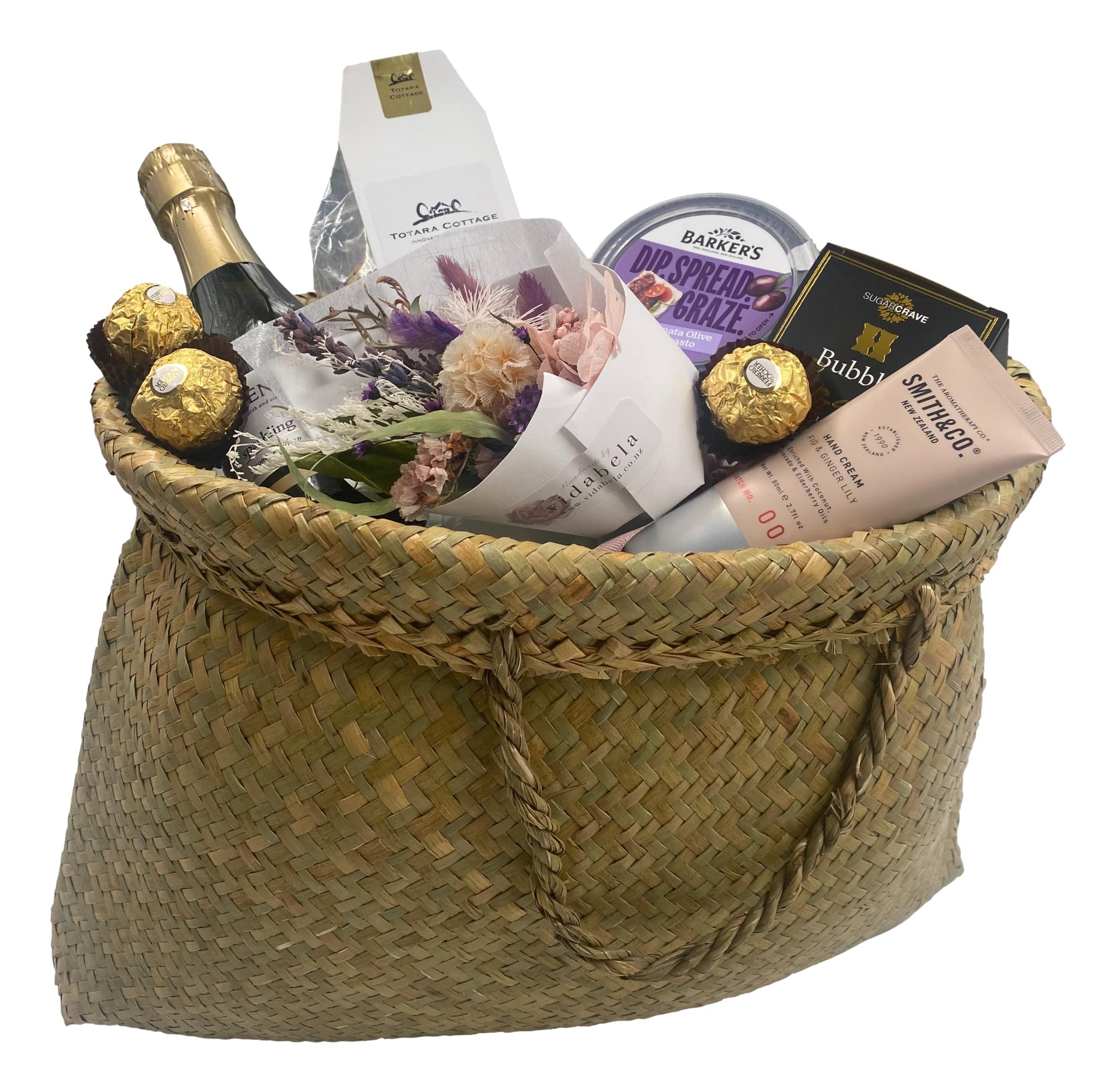 Bubbles and Flowers | Gift Boxes NZ | NZ Gift Baskets | Pamper Packs ...