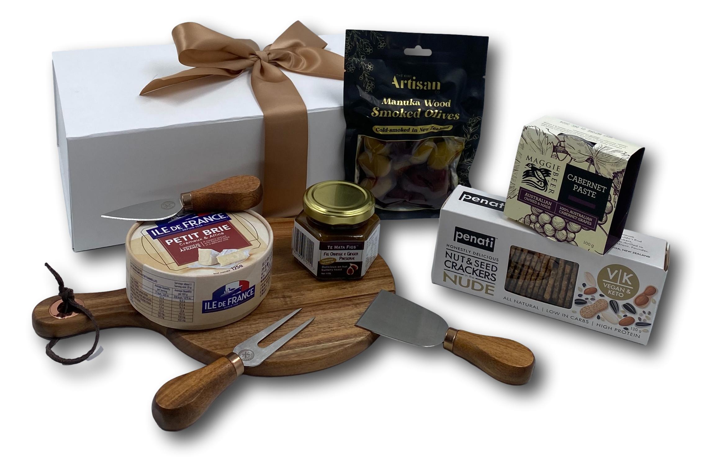Deluxe Cheese and Crackers Ensemble | Gift Box New Zealand - Basket ...